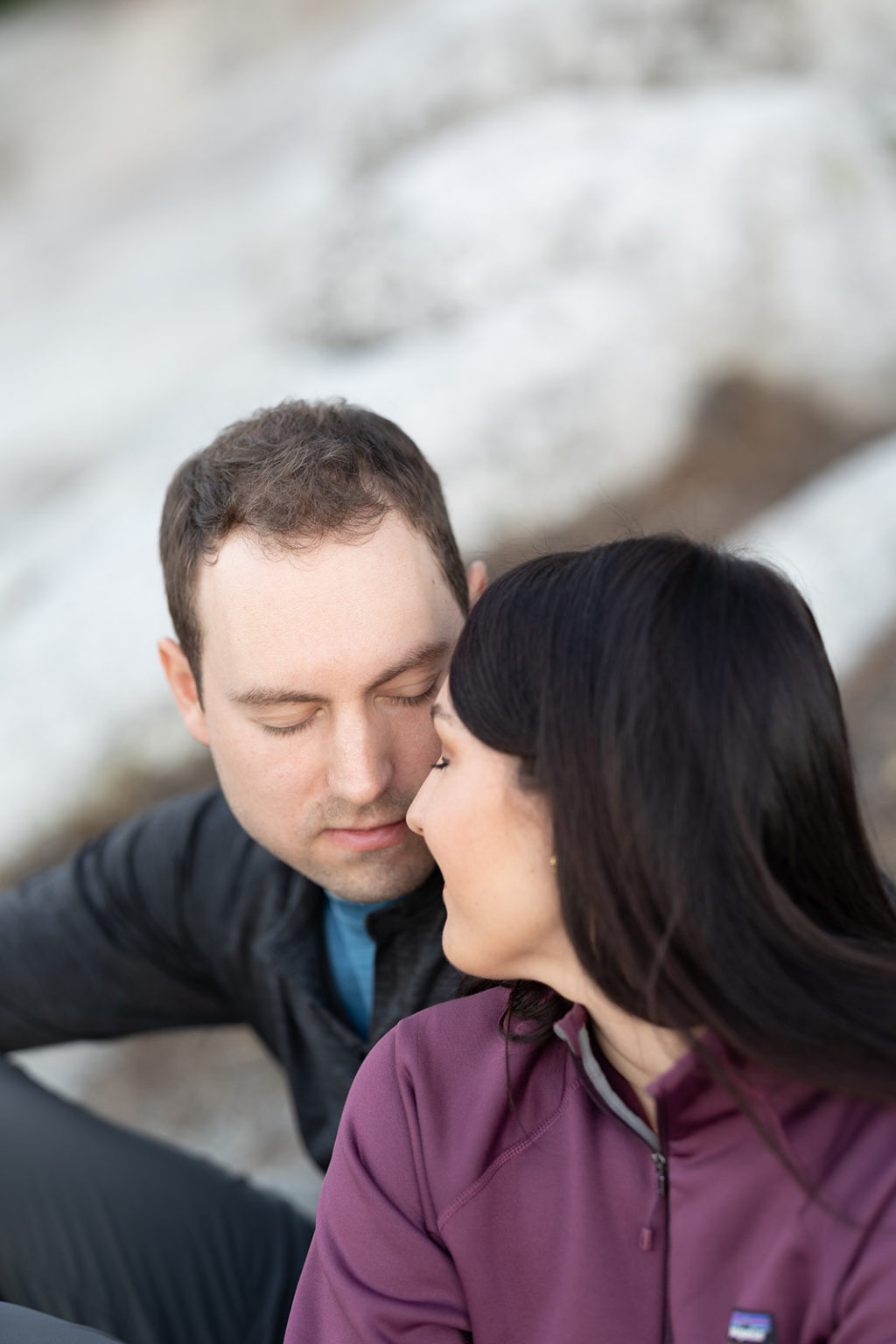 Hiking in Love, Lara + Stephens Adventure Session - Heather Anderson ...